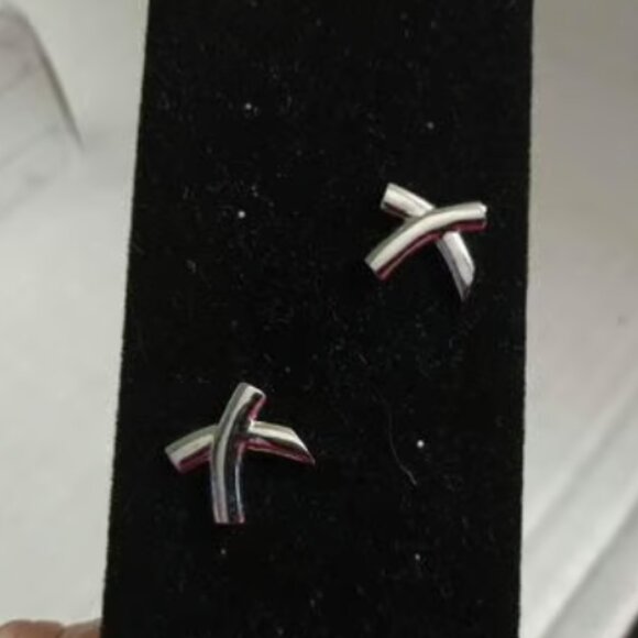 Fas | Jewelry | Vintage Designer Fas Sterling Kiss Stud Earrings | Poshmark
